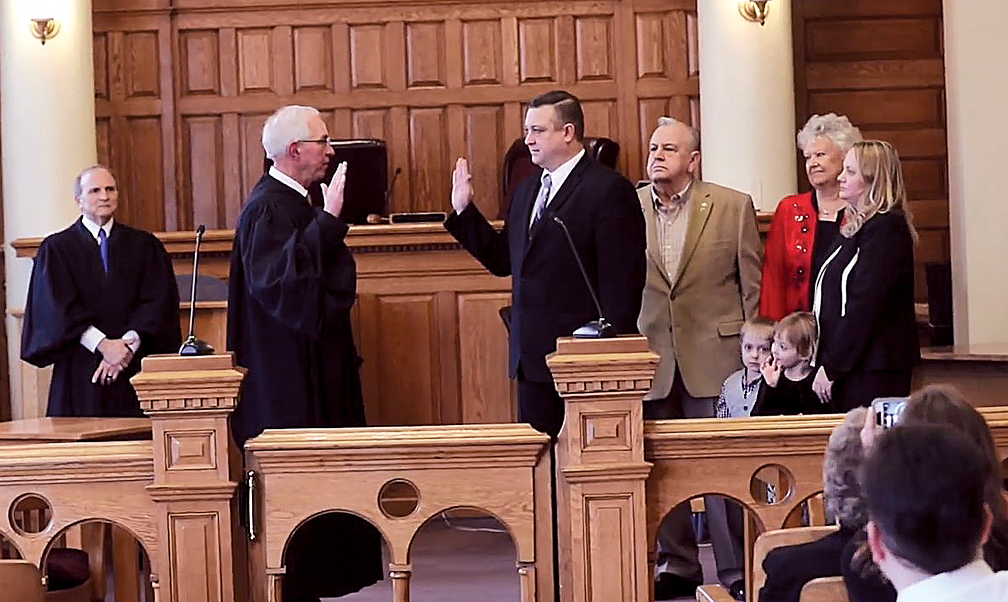 New judge sworn in for 19th Circuit | News, Sports, Jobs - The ...